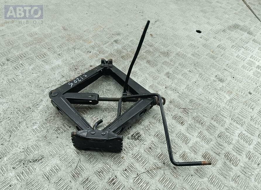 Домкрат Opel Vectra C (2002-2008)