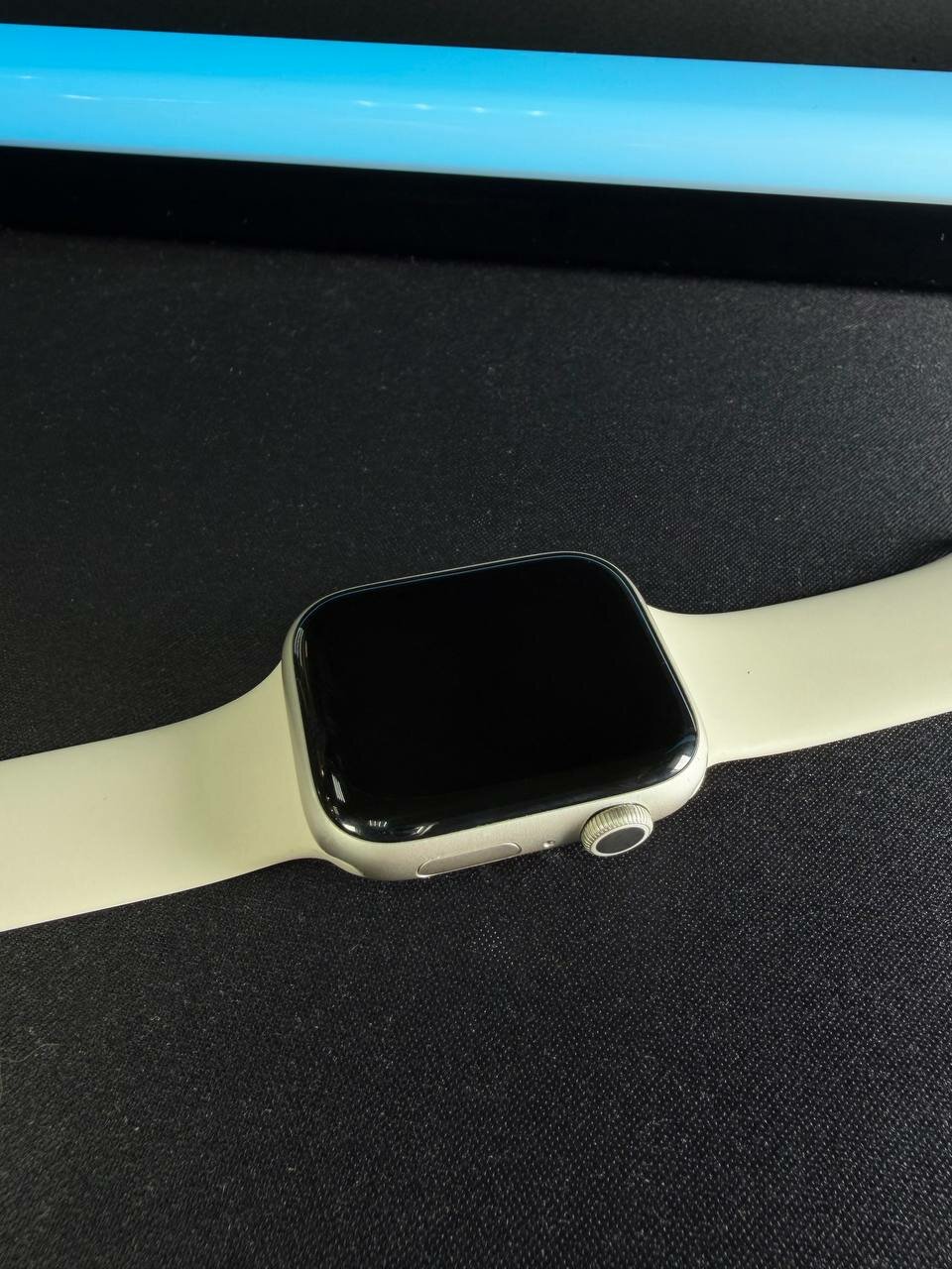 Умные часы Apple Watch 9, Starlight/Starlight, 45mm, M/L, 99%, CH, алюминий, силикон