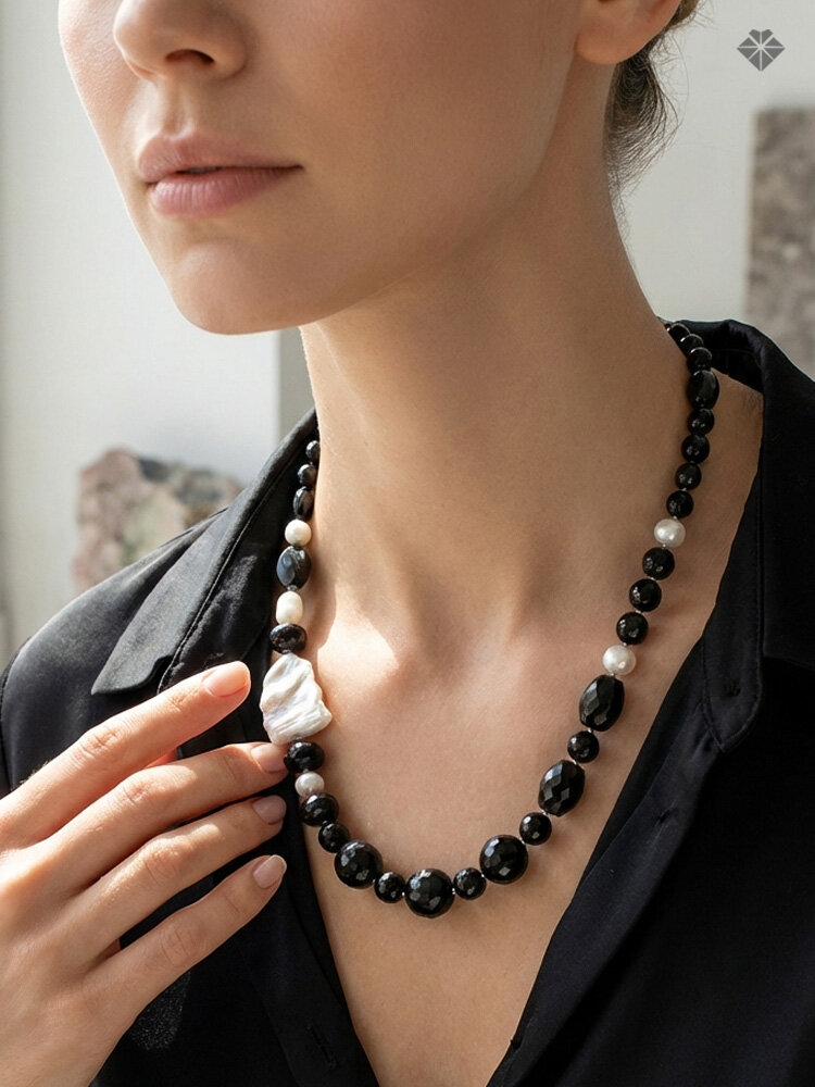 Бусы, оникс