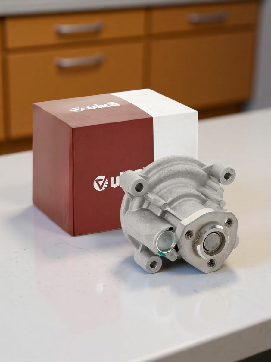 Насос водяной Volkswagen Polo (седан) 1.6, Golf, Passat 1.6 FSI / Skoda Octavia II "VIKA" 11210108901