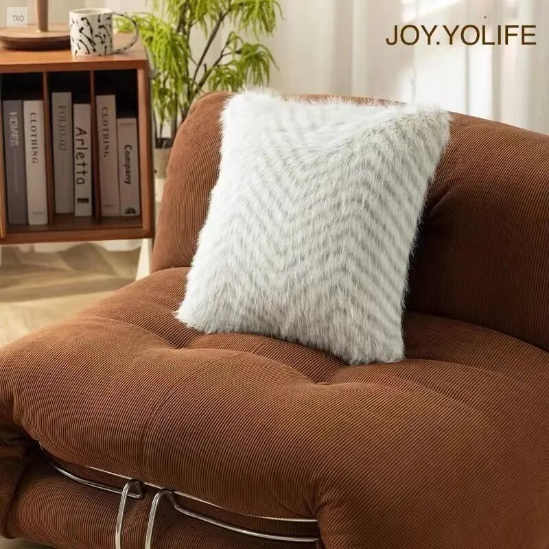 Joy.Yolife Декоративная подушка 45x45 см с геометрическим рисунком из велюра и натурального меха