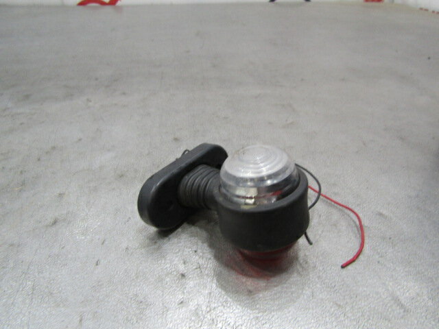 Фонарь габаритный Renault Premium, неоригинал