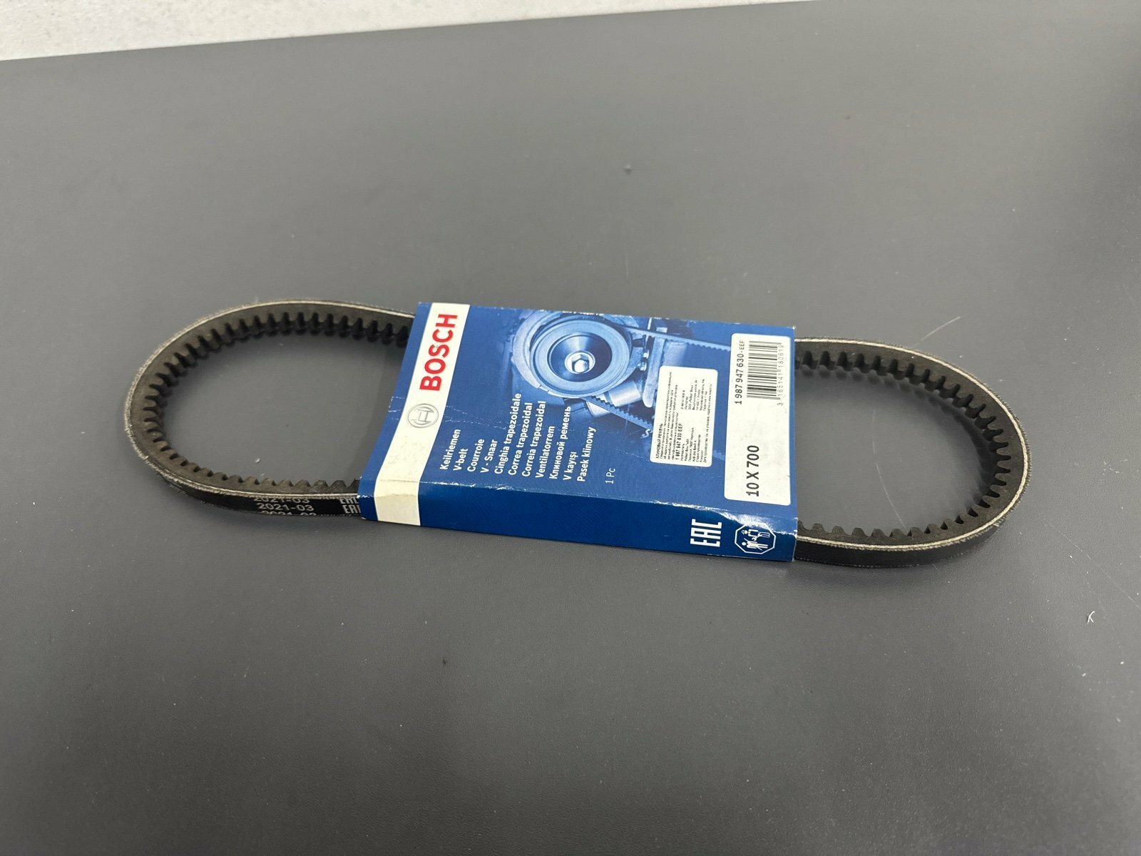 Клиновый ремень 10x700 BOSCH 1 987 947 630