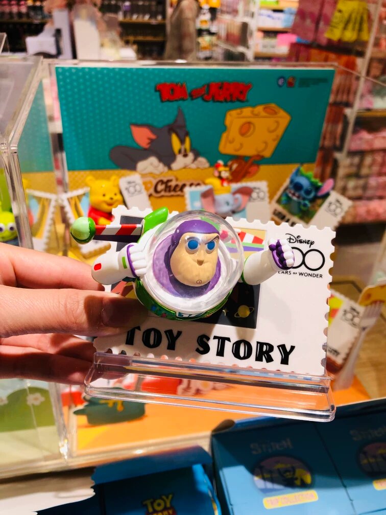 В наличии: Магнит на холодильник MINISO Disney к 100-летию, винтажный дизайн, серия Blind Box Новый и старый случайный