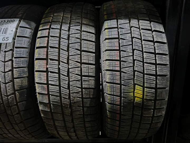 Комплект (2 шт) зимних БУ шин шипованные Nankang ESSN-1 Corsafa 215/60 R16 10% износ