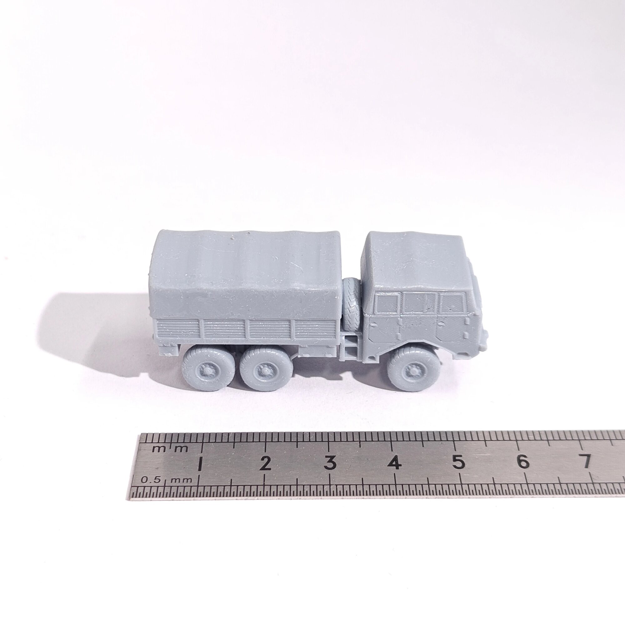 Миниатюрные модели Berliet GBU 15 Tusk Model 1/144 неокрашенные