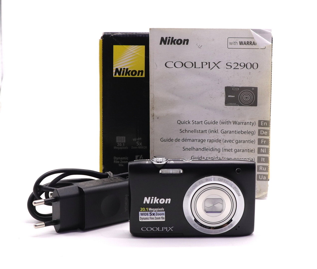 Компактная камера Nikon Coolpix S2900 в упаковке