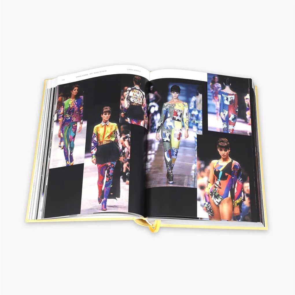 Versace Catwalk: The Complete Collections — фото 1
