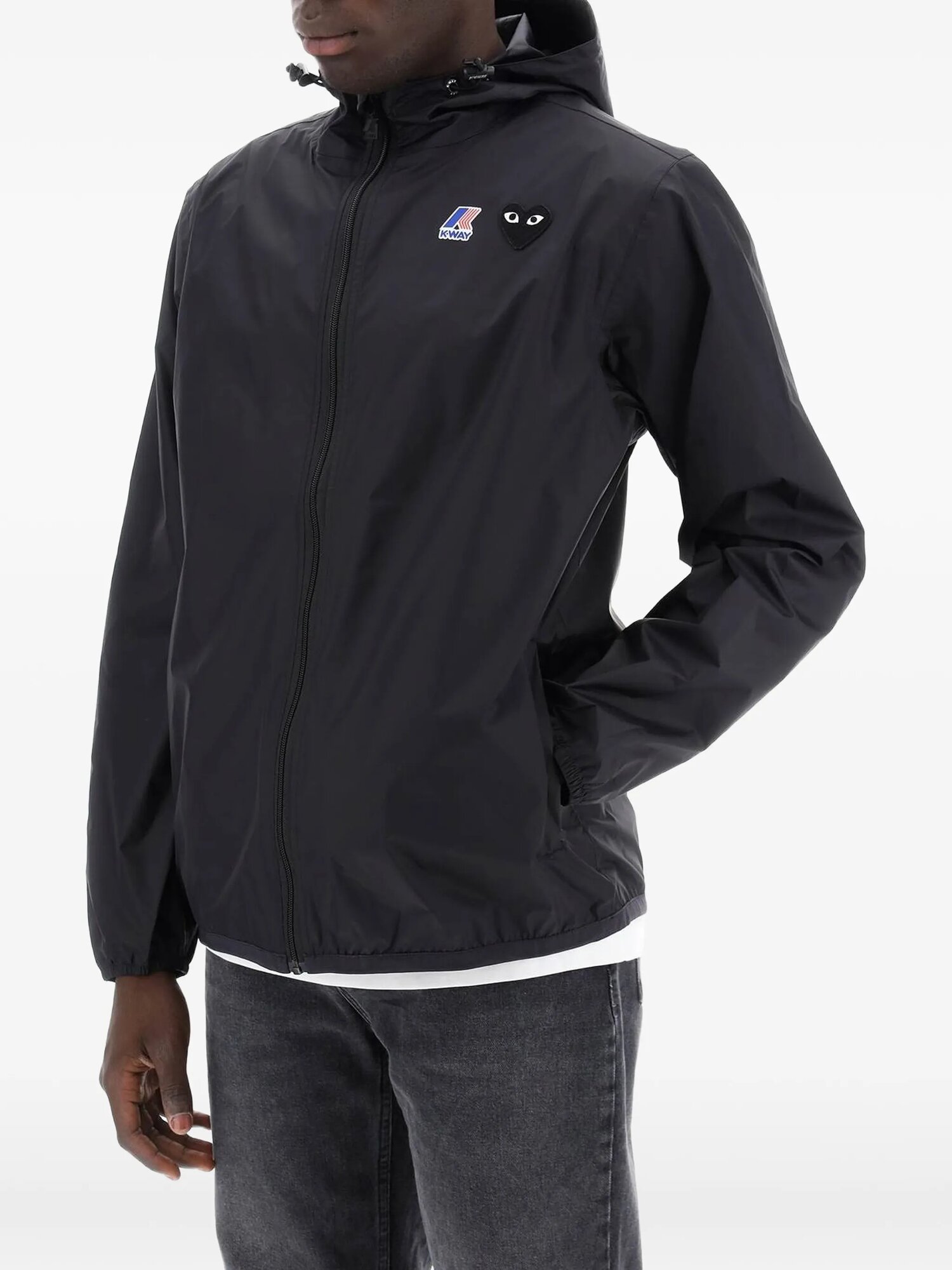 Куртка Comme des Garcons PLAY X K-Way logo-patch hooded jacket, размер 50, black/black — фото 1