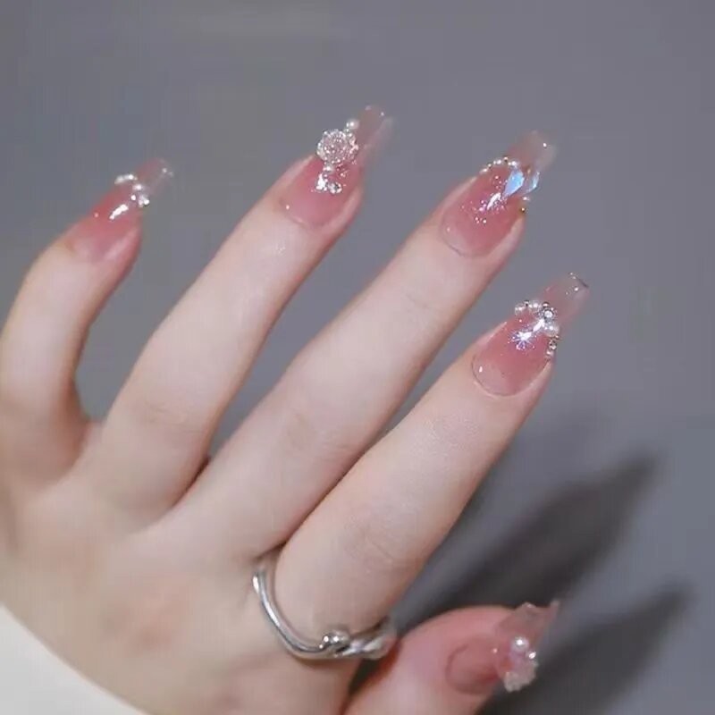 Накладные ногти с дизайном ( 24 типсы + клей )