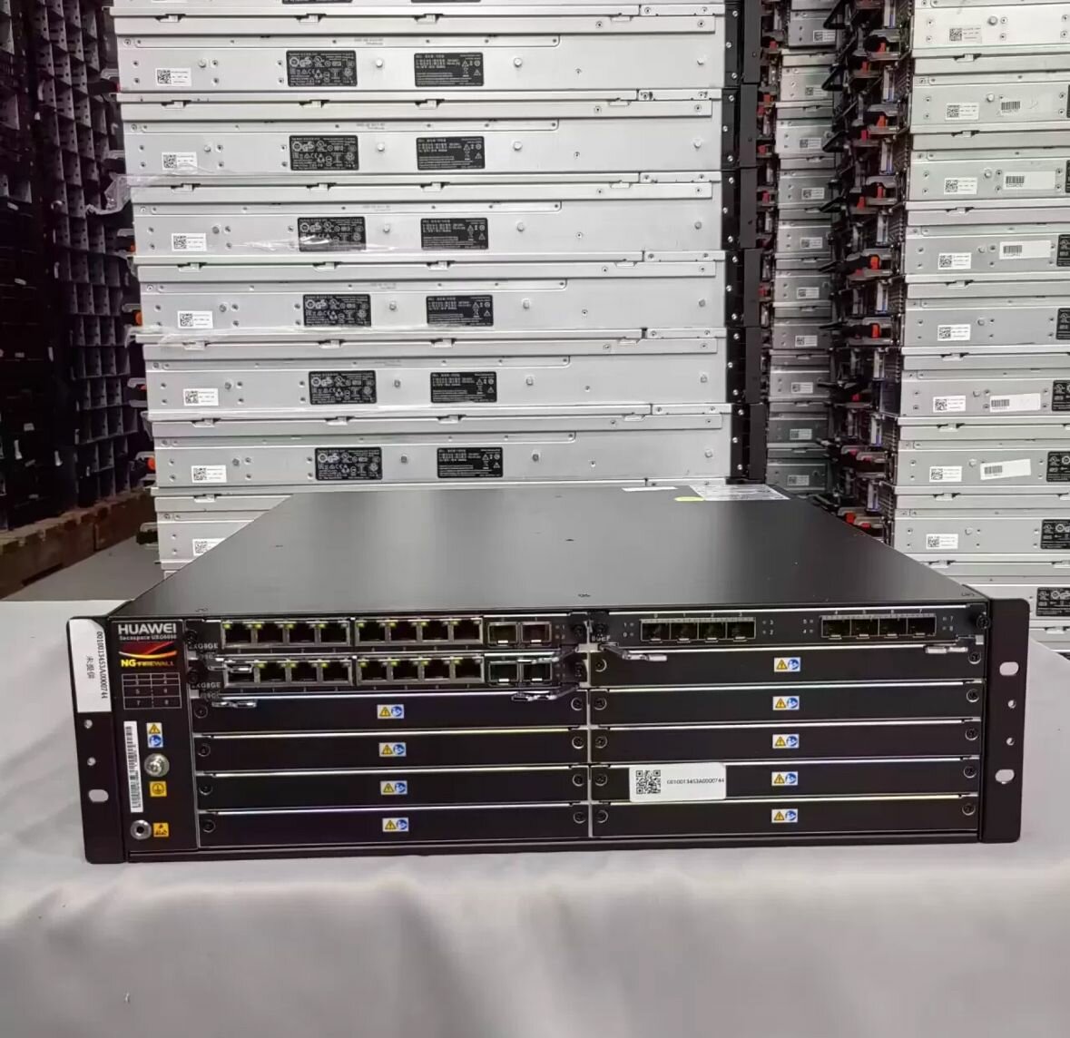 Межсетевой экран Huaw*i USG6670-AC (16GE+8GE+4*10GE+2AC