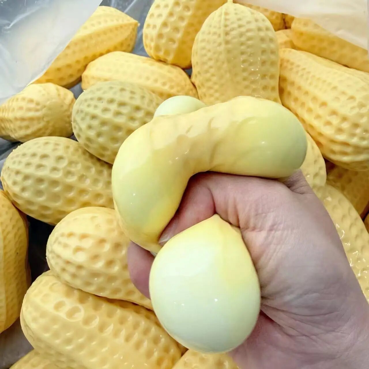 Антистресс сквиш арахис, K-1PC, желтый