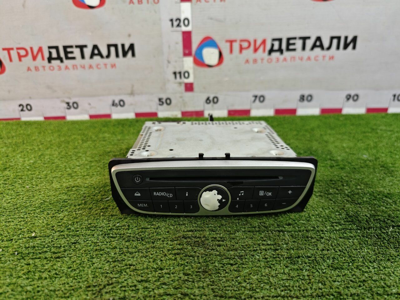 Магнитола Renault Megane 1.5 K9KF830 2009 (б/у)