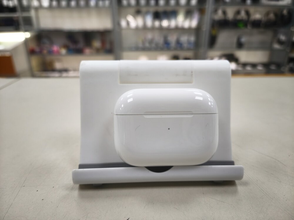 Беспроводные наушники Apple AirPods Pro 2 MagSafe Charging Case (Lightning), белый