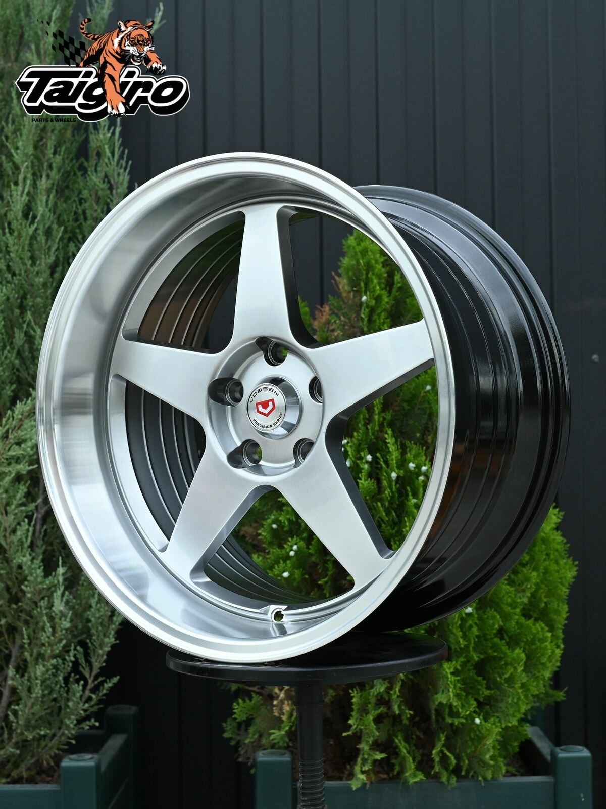 Taigiro Топ дизайн Колесный диск Литой 18x9.5 PCD5x114.3 ET20 D73.1 Темный хром