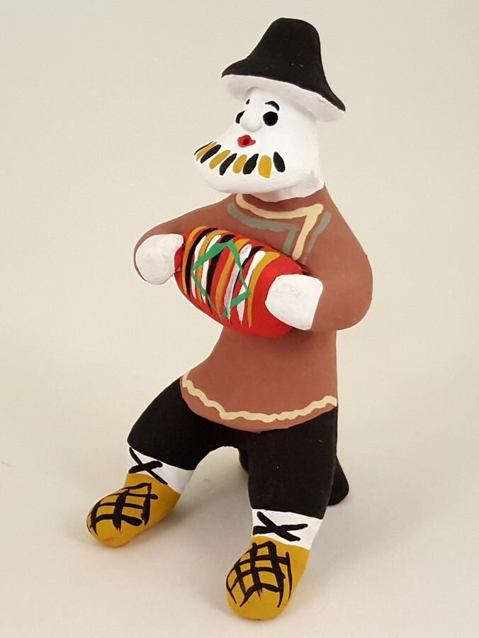 Мужичок с гармошкой-1, Каргопольская глиняная игрушка, ручная авторская работа