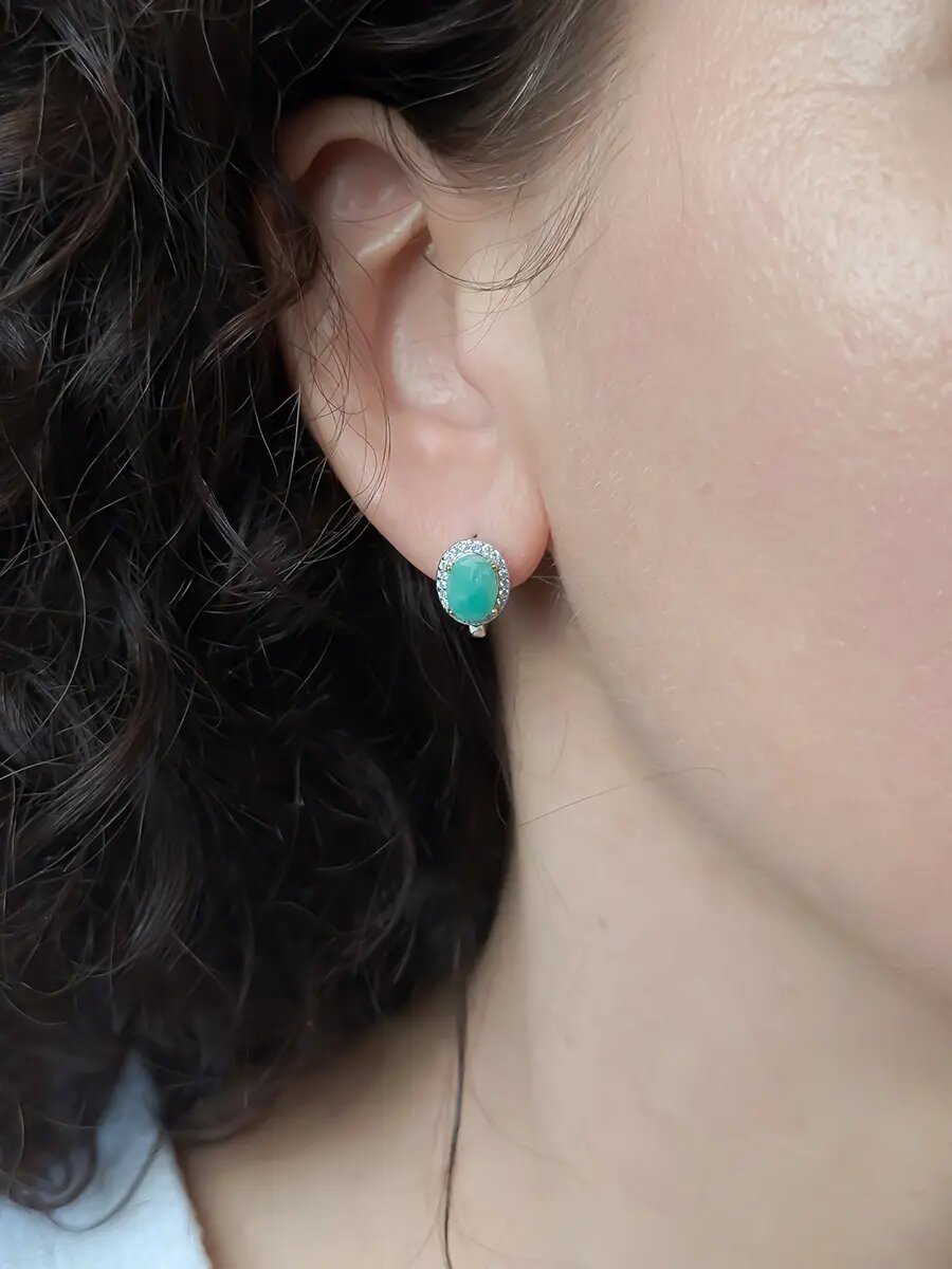 Серьги, серебро, 925 проба, родирование, золочение, фианит, изумруд
