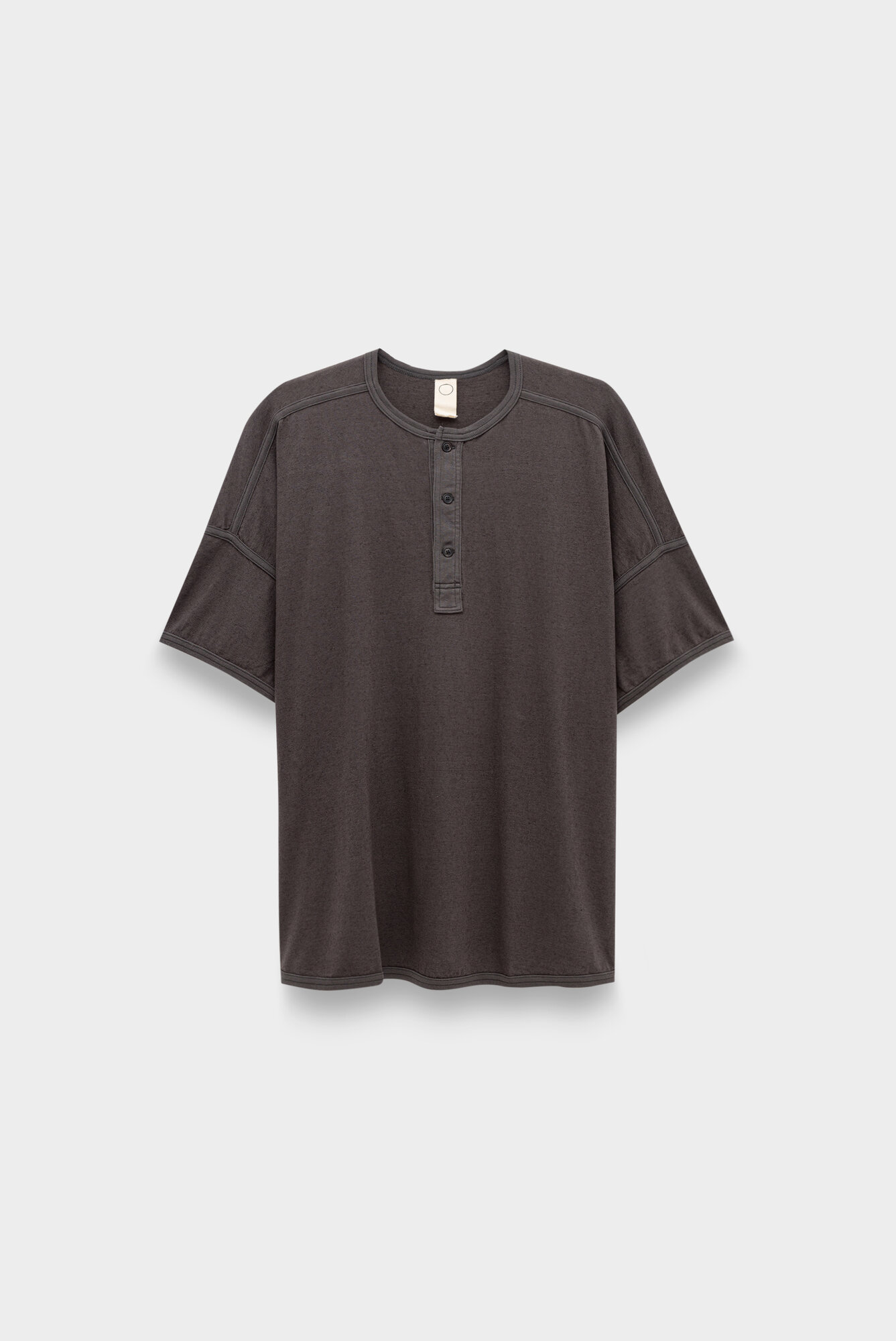 Футболка henley