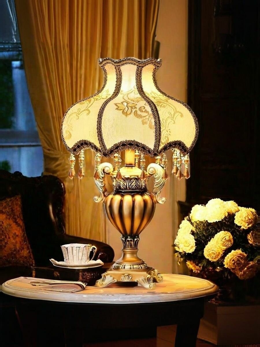 Эксклюзивный светильник для стола