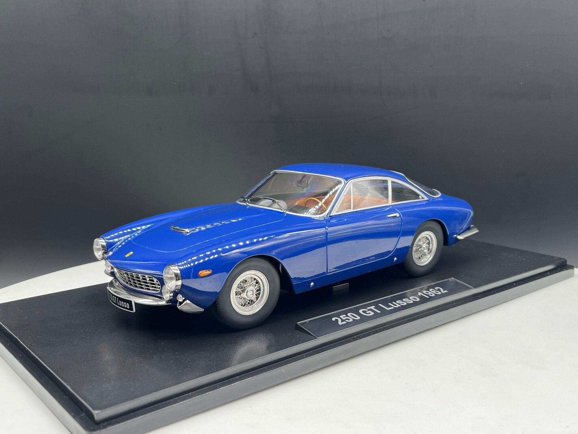 KK Scale 1/18 Ferrari 250 GT Lusso 1962 Литая модель автомобиля для экспозиции