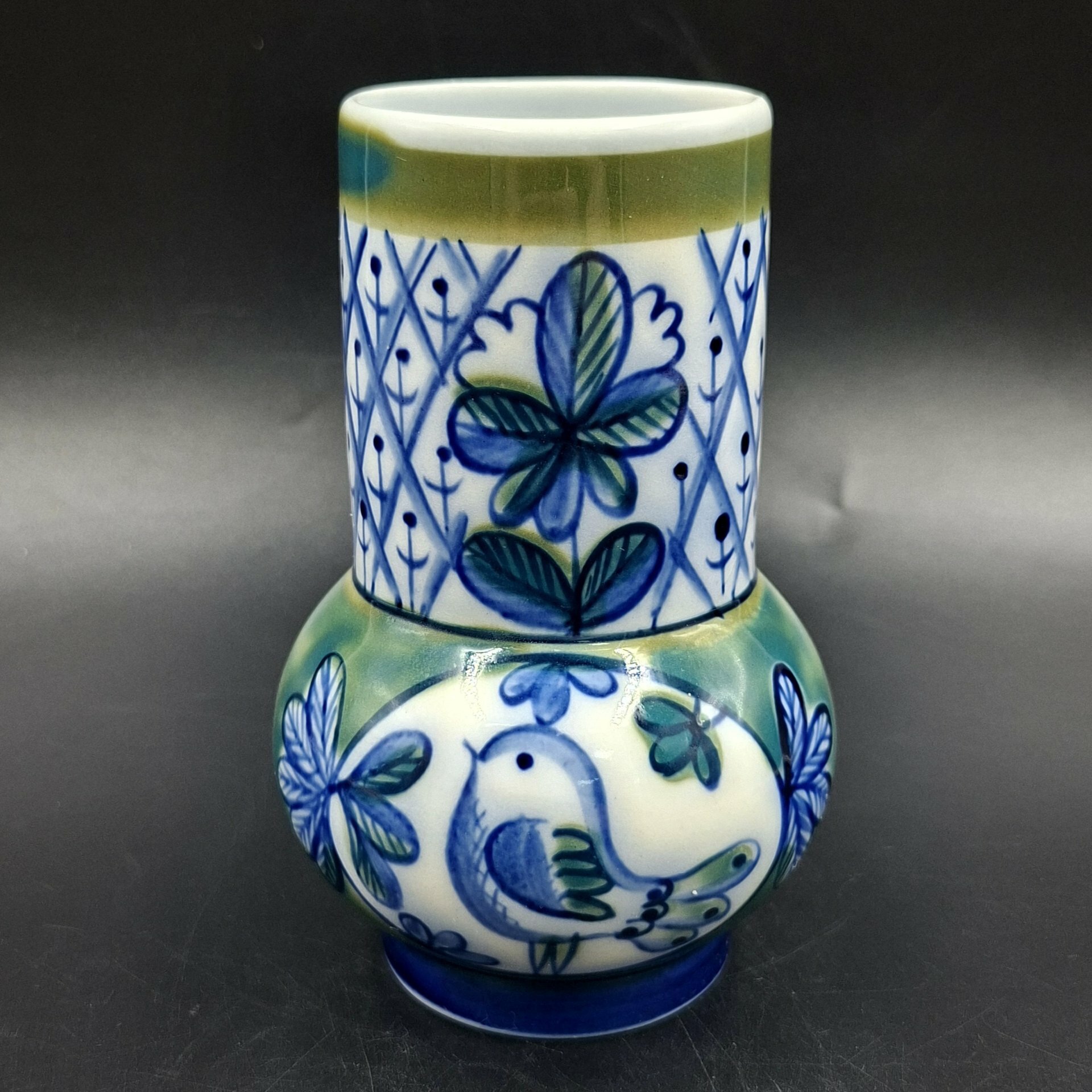 Вазочка "Птицы" в сине-зелёной гамме, автор Городецкий В. М, фарфор, роспись