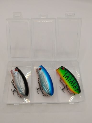 Набор воблеров попперов Малас 3 шт. в прозрачном кейсе: 60мм, 9г, приманка на щуку, окуня
