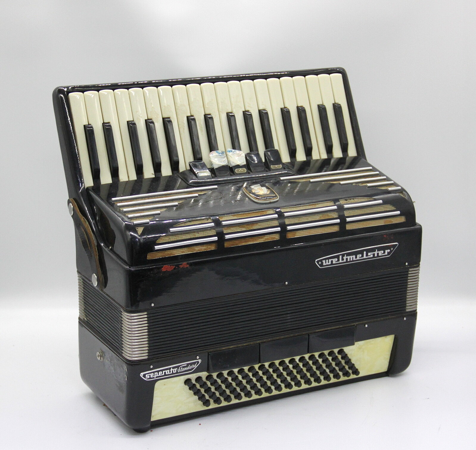 Аккордеон Weltmeister Seperato