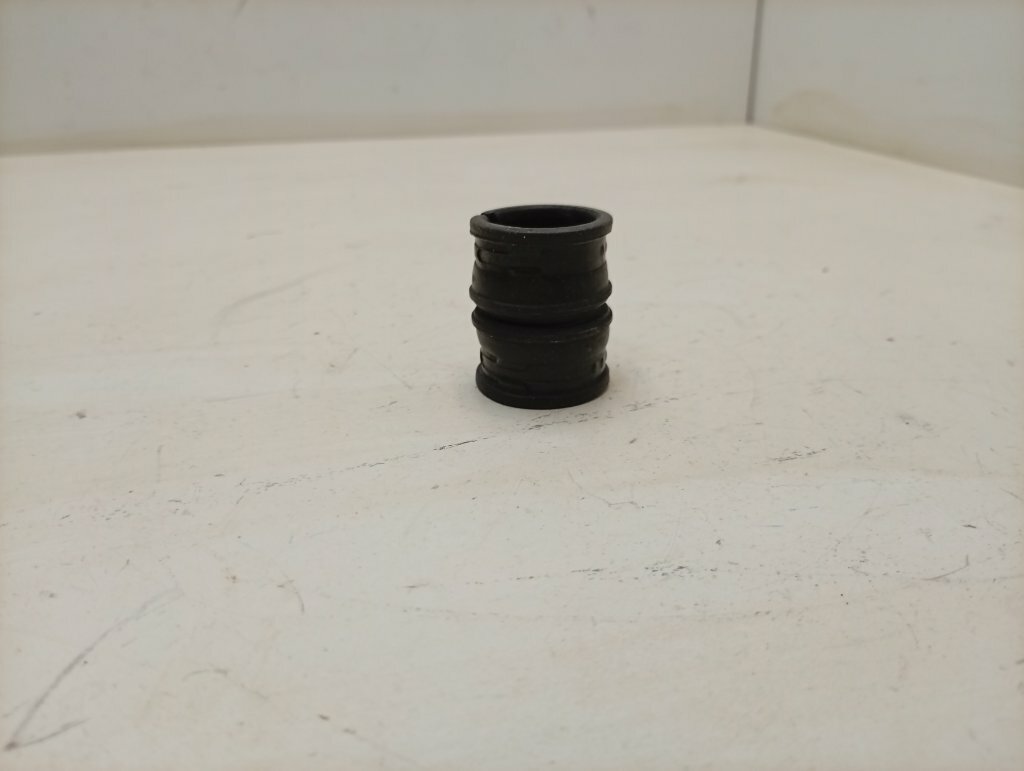 LFTA+5H1741 ктп11 Патрубок циркуляционного насоса посудомоечных машин Indesit Ariston C00079016 б/у