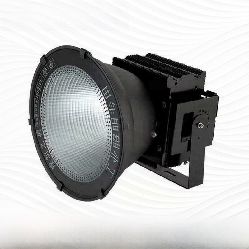 Наружный светодиодный прожектор 1500Вт для крана-башни на стройплощадках, доковых объектах и стадионах - высокомощное