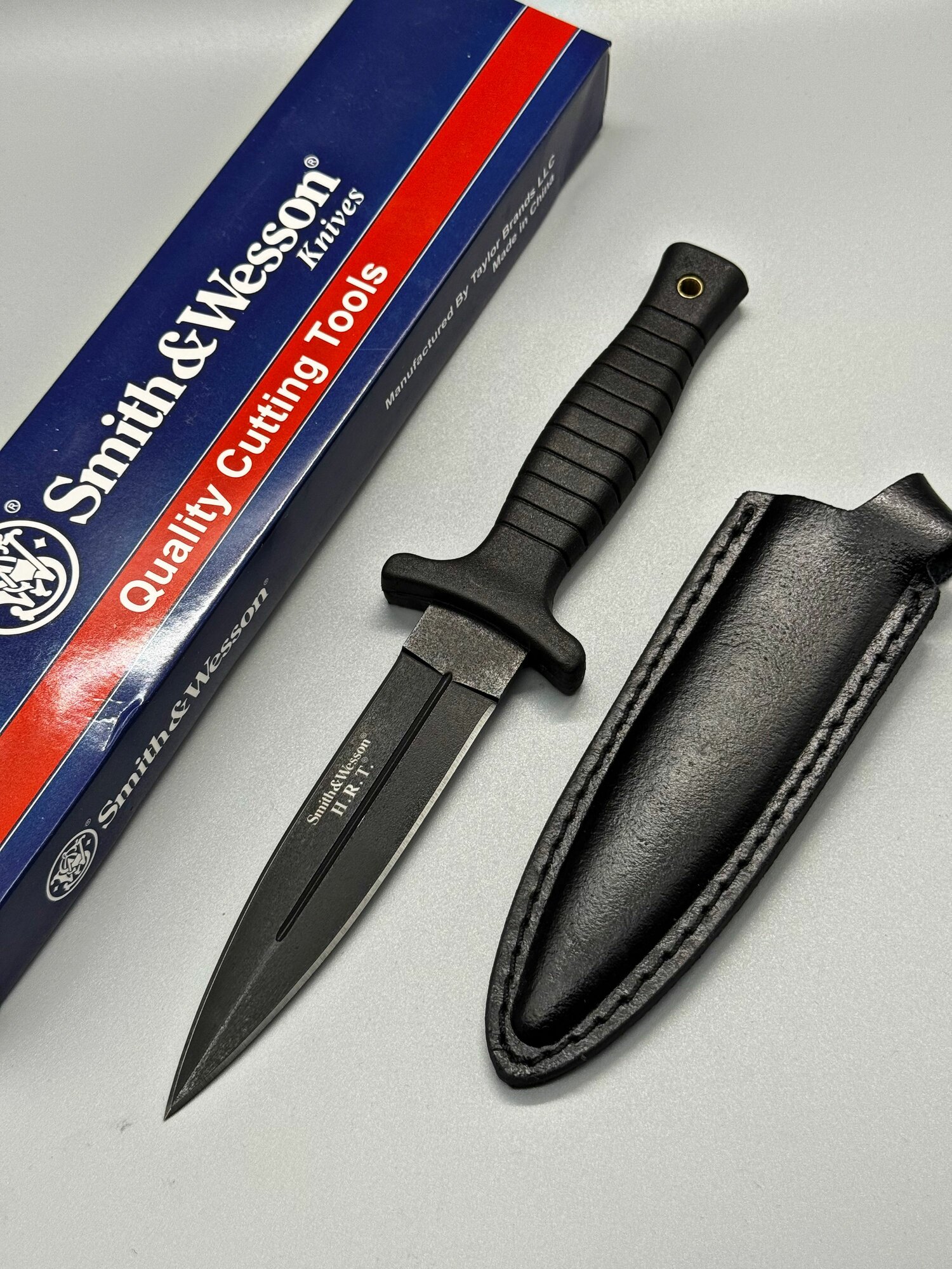 Нож охотничий, туристический, Smith и Wesson, марка стали 8Cr13MoV