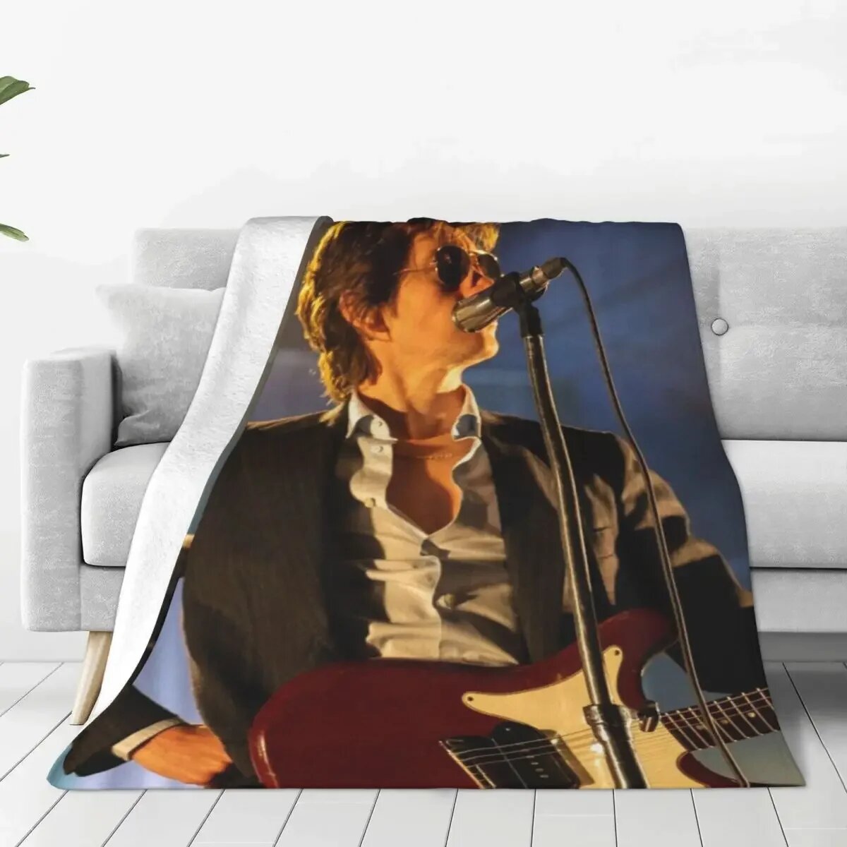 Фланелевые пледы A-Alex Turner: качественные, теплые, мягкие. Плед A-Arctics Monkeys Music Tour для зимы, офиса, спальни, покрывало на кровать.