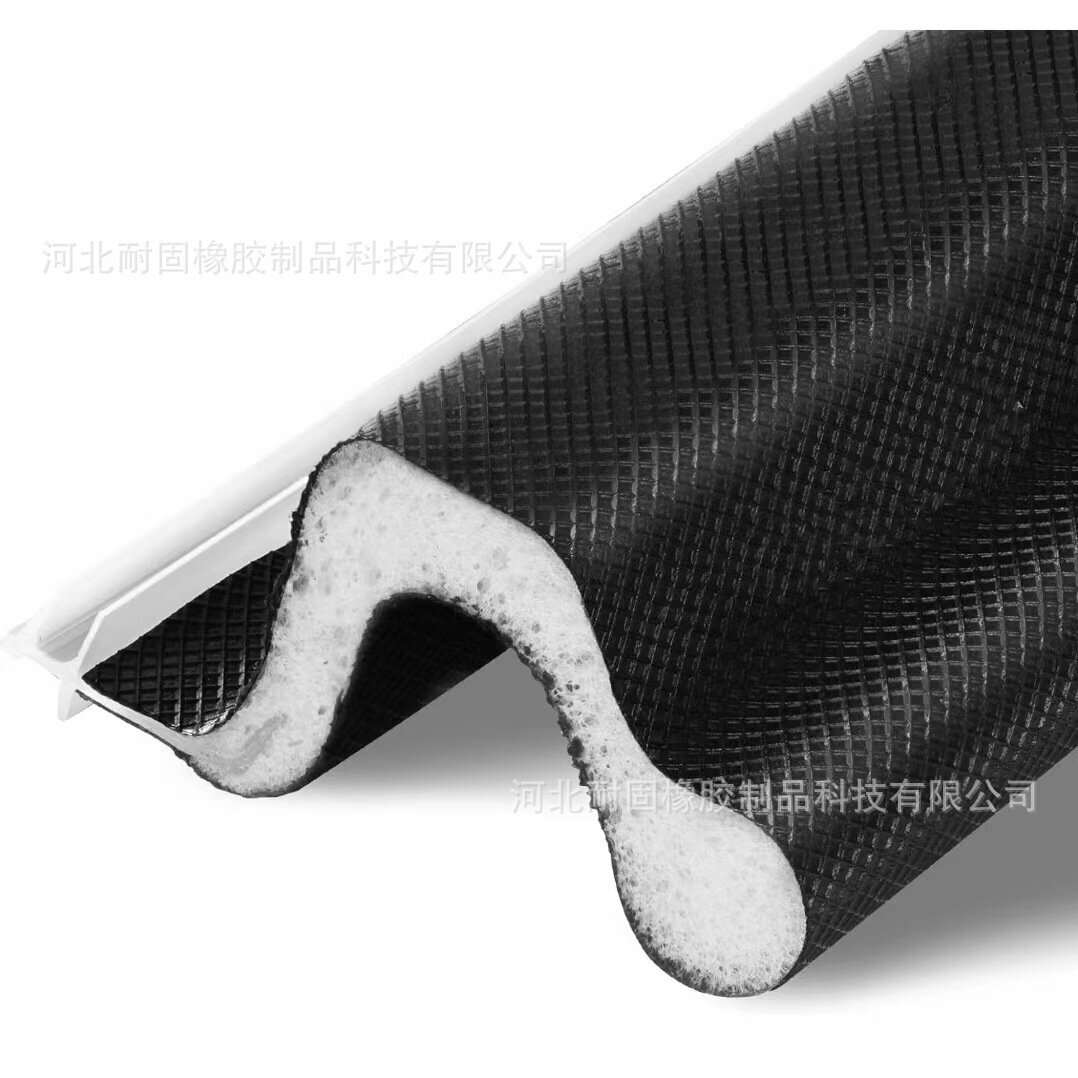 Уплотнитель пазовый V-образный обернутый из ПУ.31*16*22mm.1000mm