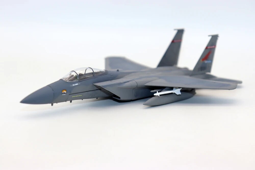 Модель самолета F-15C Eagle 1/100 coolmodel