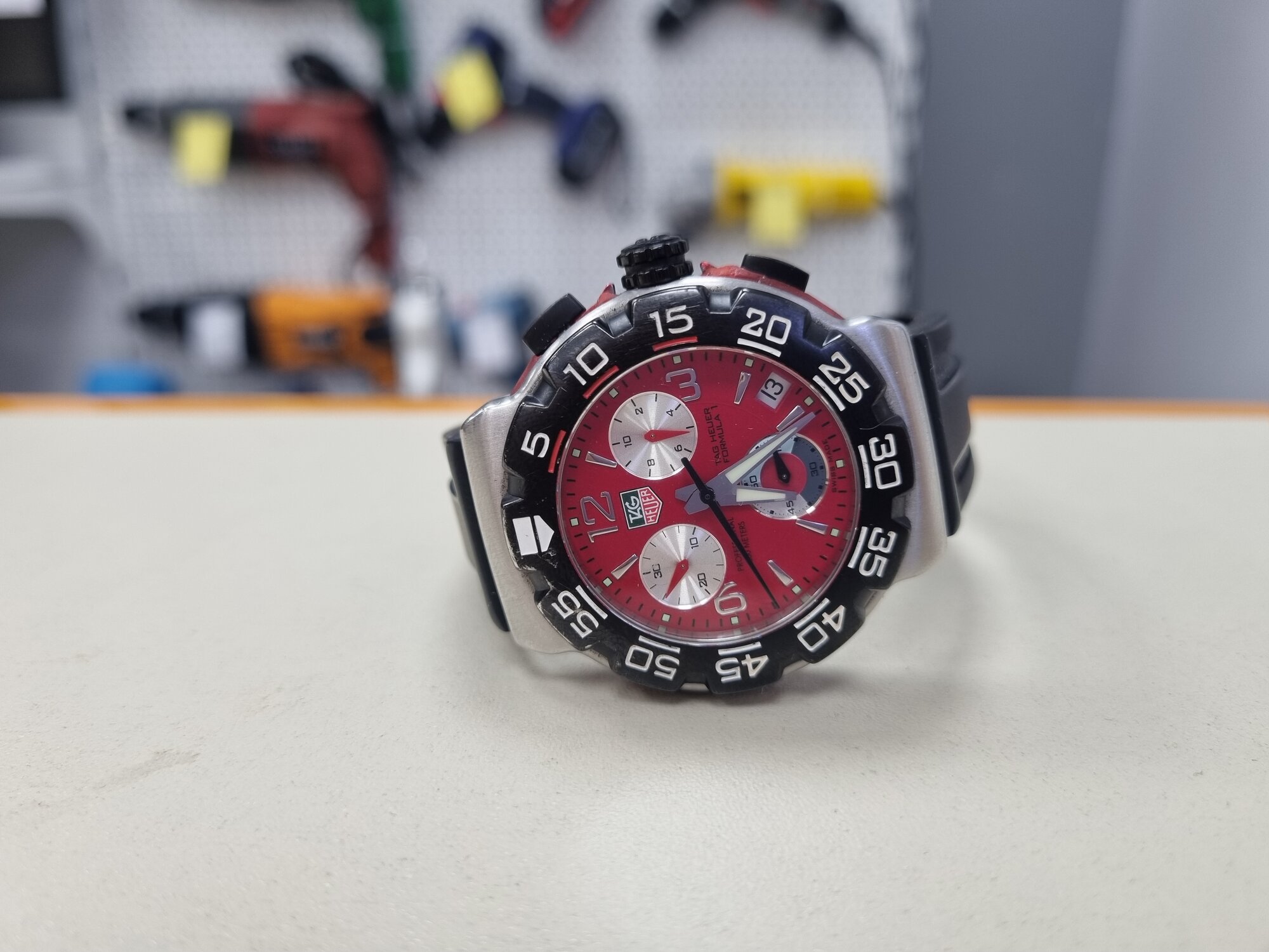 Наручные часы TAG Heuer Formula 1 CAC1112, сапфировое стекло,красно-черные,оригинал