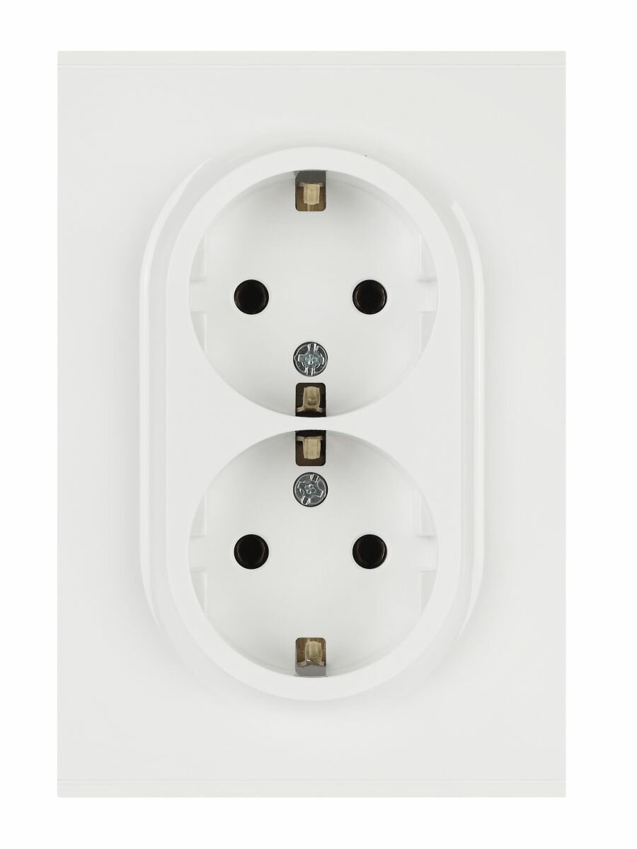 Розетка встраиваемая двойная с заземлением, 16А-250В, ЭРА Arktik 16-2104-01 2X2P+E Schuko, белый