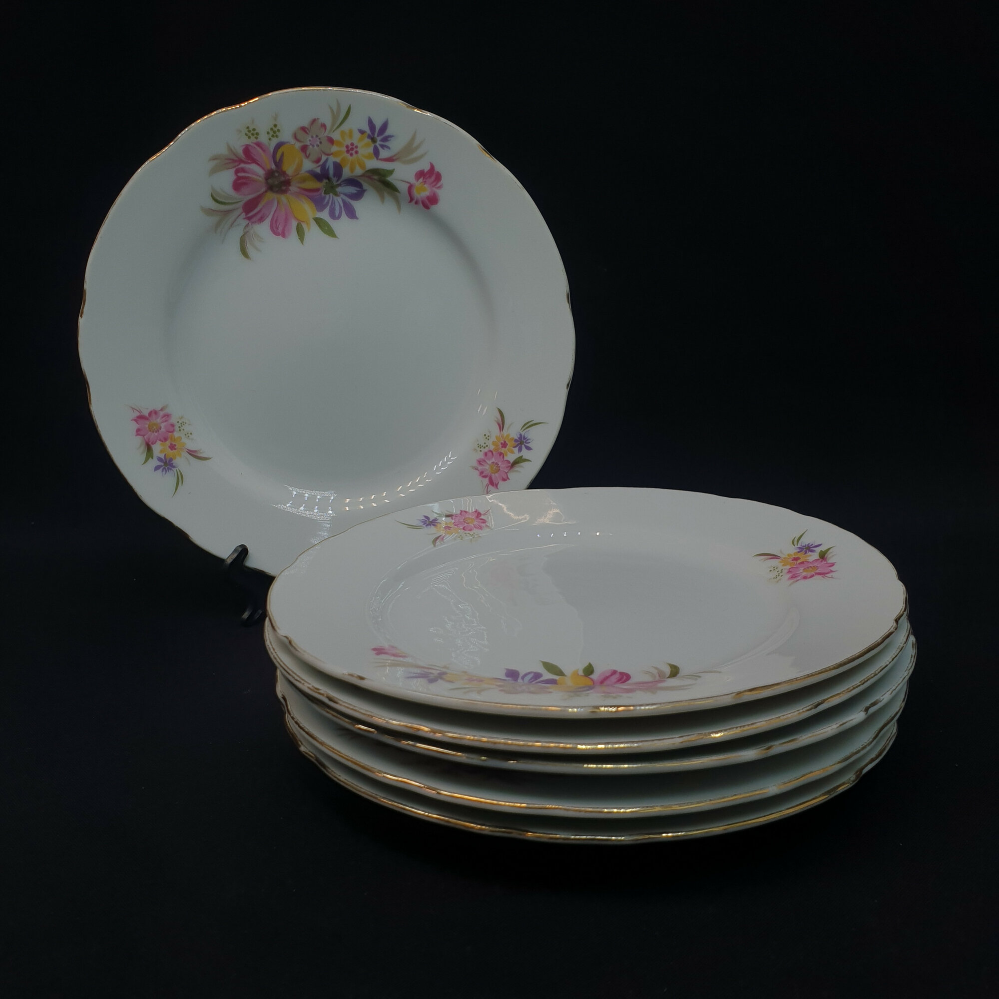 Винтаж СССР. Набор фарфоровых тарелок 6 штук, цветочный декор, клеймо Made in Japan