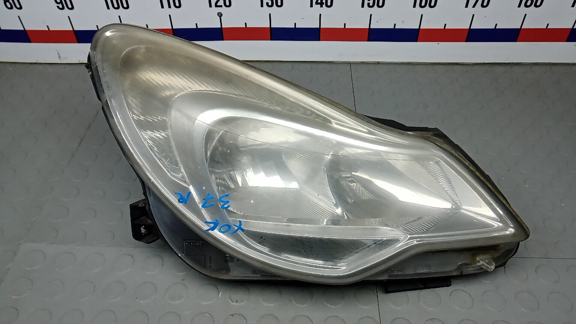 Фара правая OPEL CORSA D