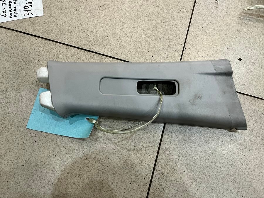 Обшивка стойки средняя правая (внутри) от Mazda 3 bk 2003-2009