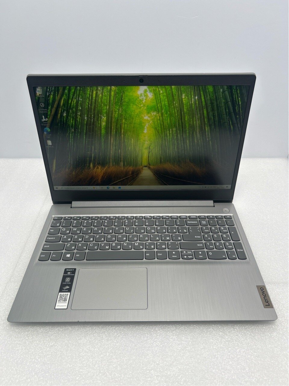 Ноутбук Lenovo 3 15IGL05 (81WQ00JFRK) 15.6"/Intel Celeron N4020/RAM 4GB/SSD 256GB/Intel UHD Graphics 600/IPS/1920x1080/DOS/Подсветка кл-ры: нет/серый. Состояние: Уценка/небольшой след. на матрице/дефект корпуса