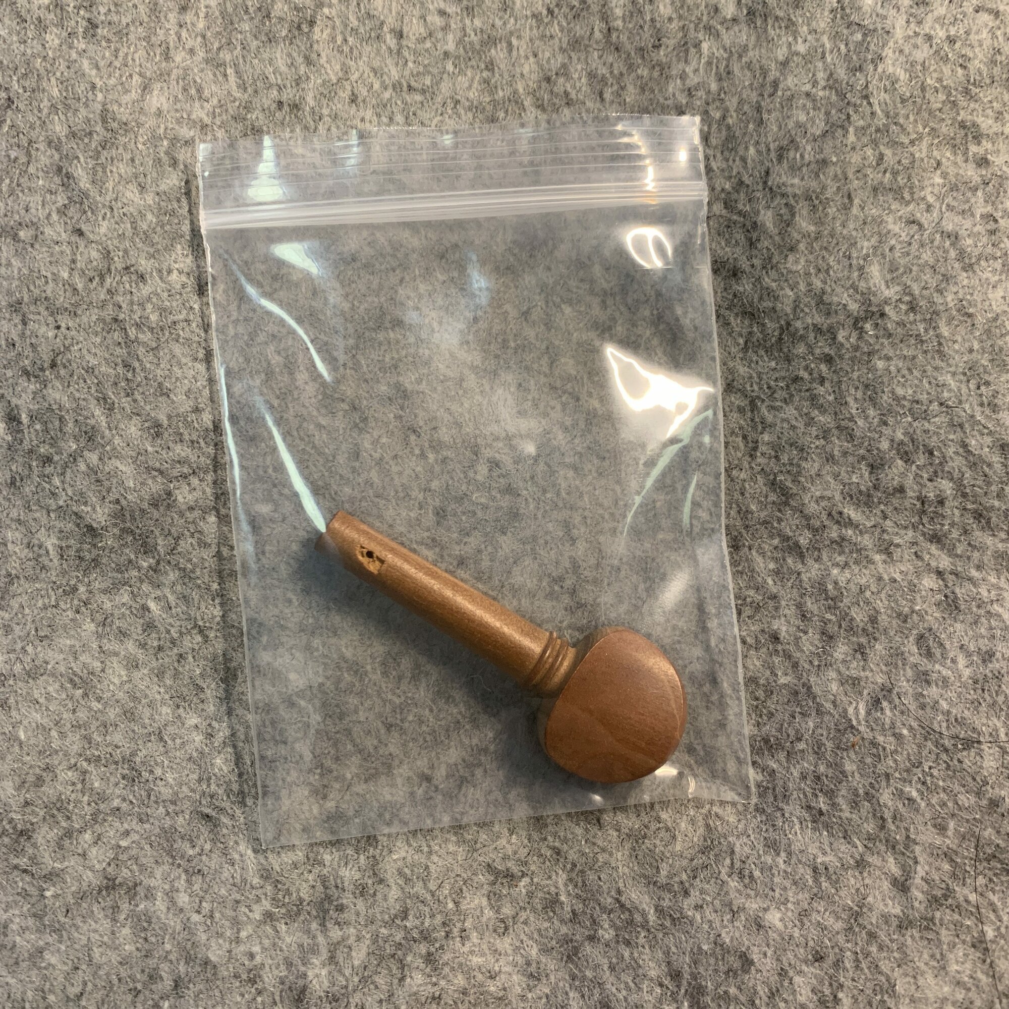 Колки для скрипки из дерева ююба, размер 4/4, 1 штука