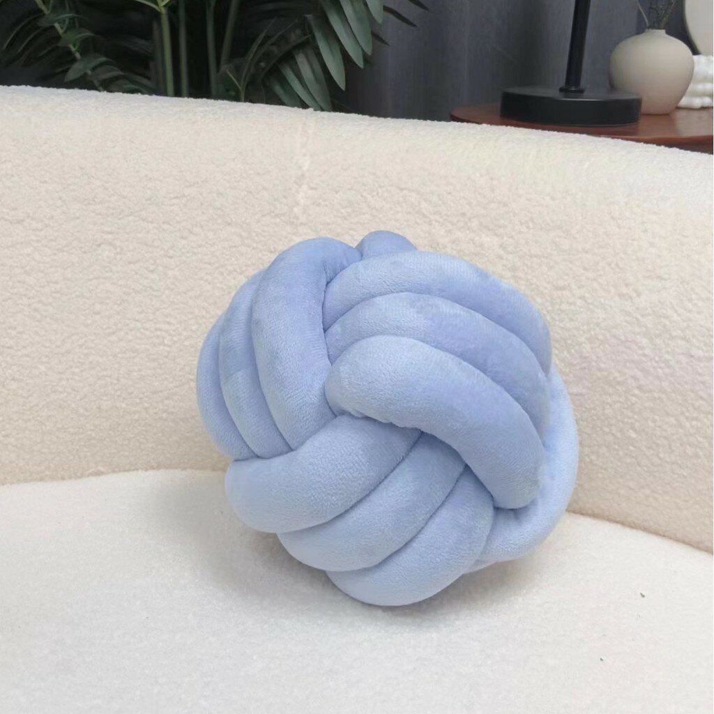 Подушка Nordic Handwoven Waterfall Velvet с узлами круглой формы для уютного домашнего интерьера ice blue 20 см