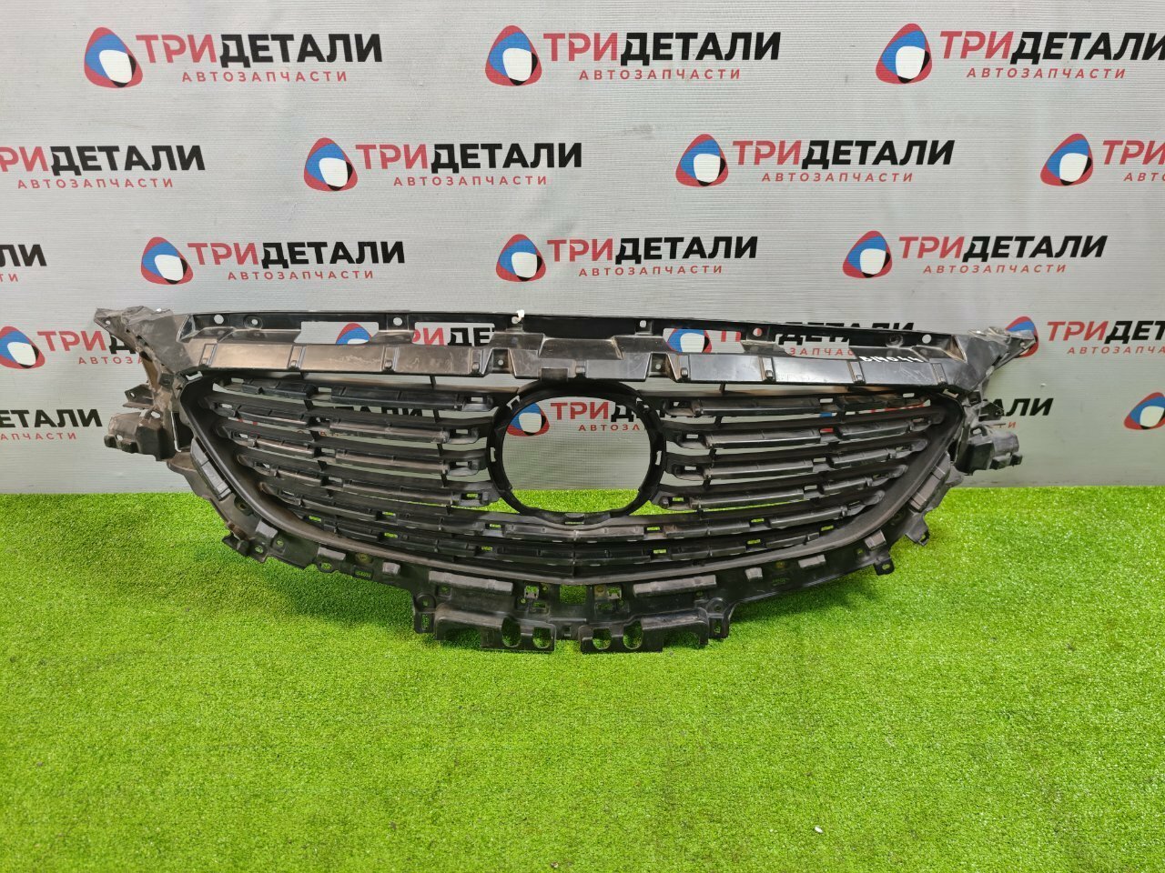 Решетка в бампер Mazda 6 GJ 2015 (б/у)