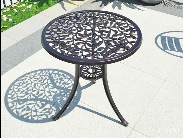 Садовый стол