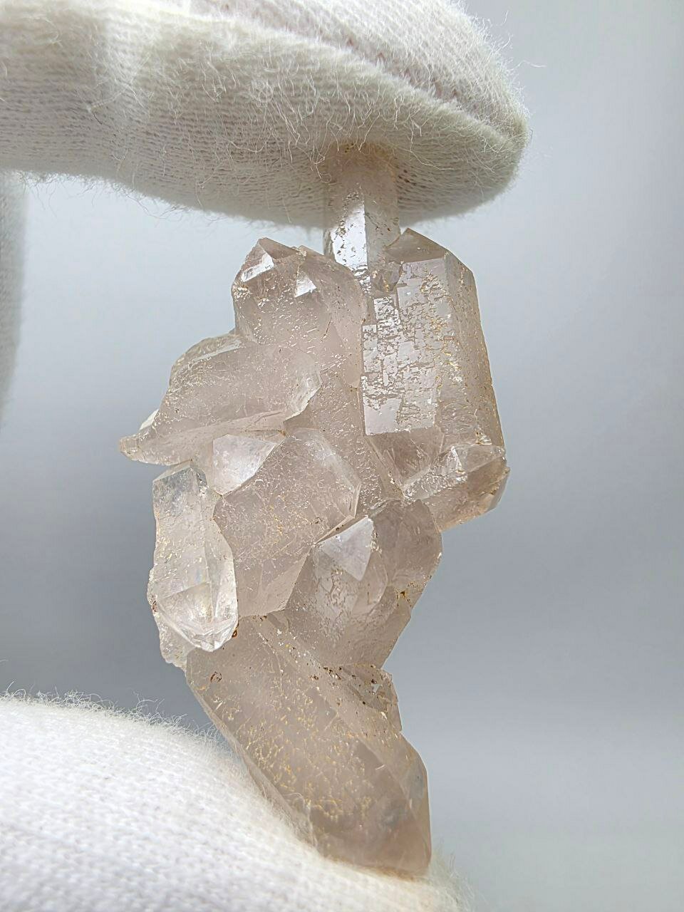 Друза кварца 50 мм, 14 г.