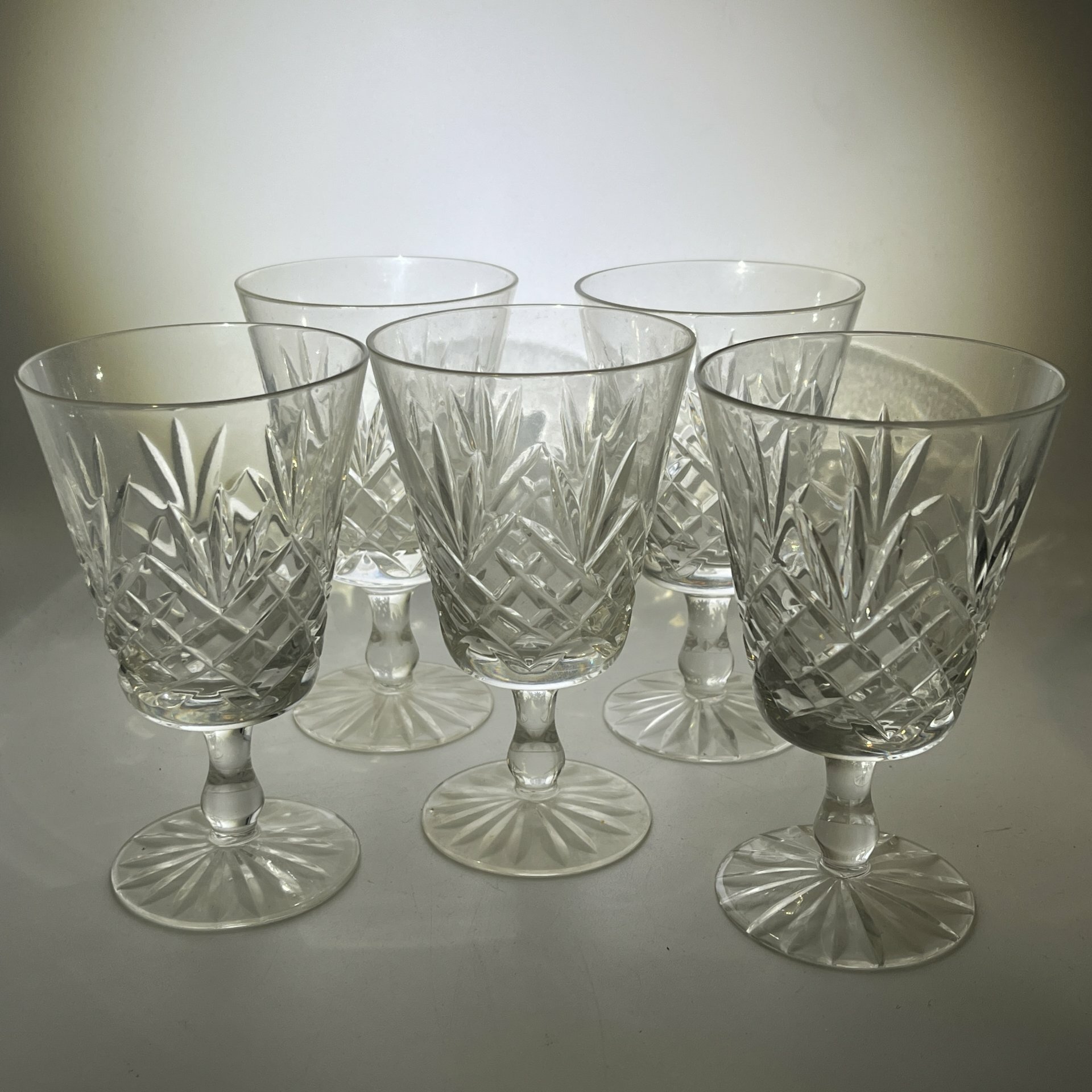 Набор из 5 бокалов с геометрическим декором, хрусталь, пресс, СССР, 1970-1990 гг.