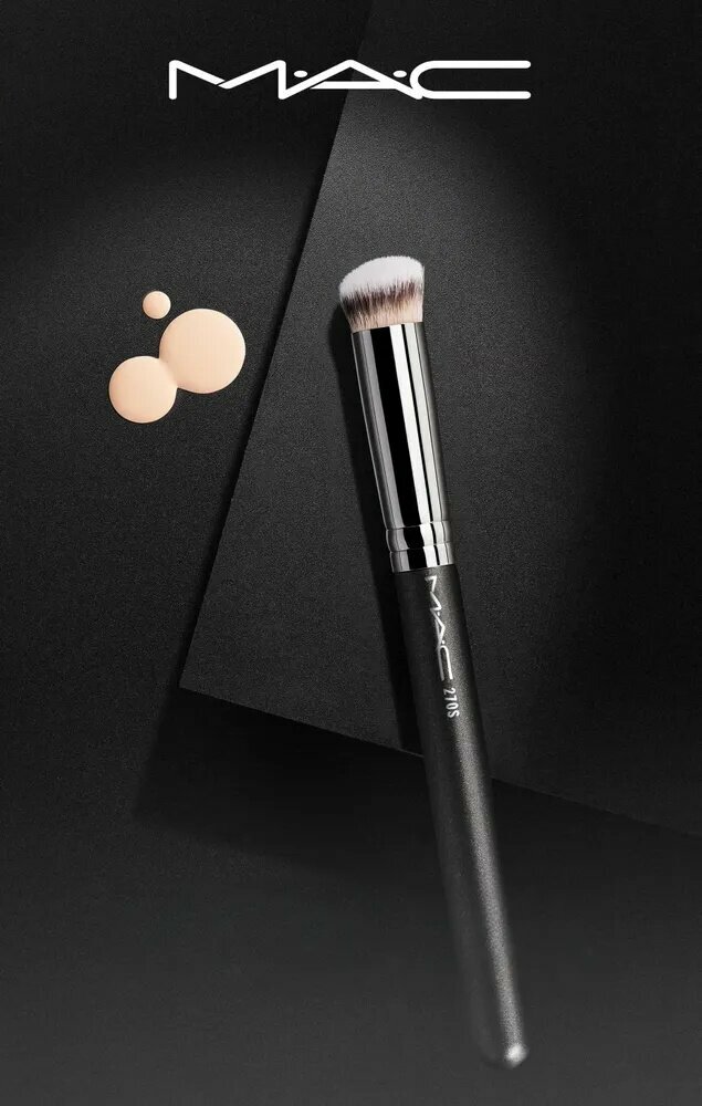 MAC Кисть косметическая Для тонального средства