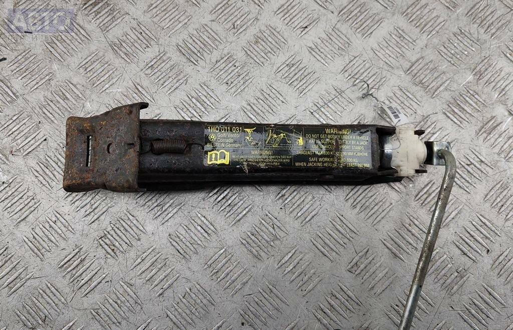 Домкрат Volkswagen Passat B5
