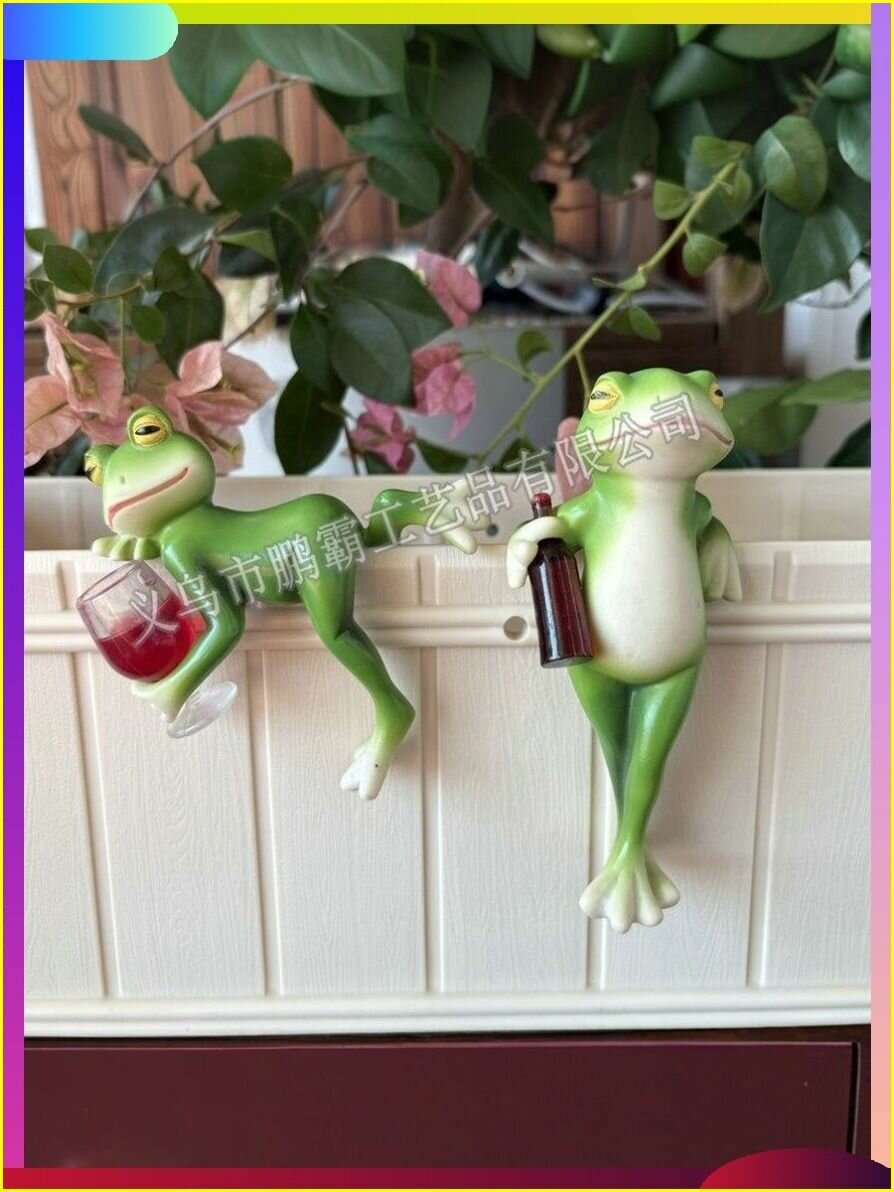Фигурка садовая