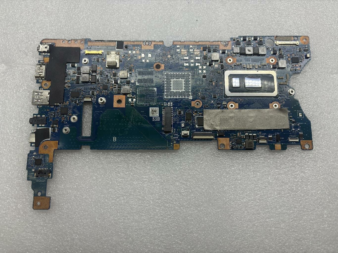 Материнская плата ASUS UX461FA i7-8565U (039463)