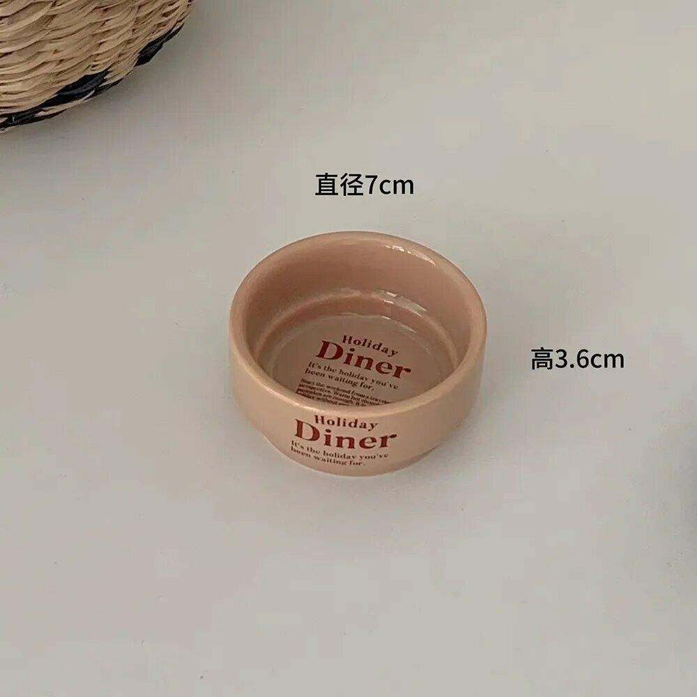 Блюдце 7 см 1 шт хакиЭта серия керамических мишечек "Holiday Diner"